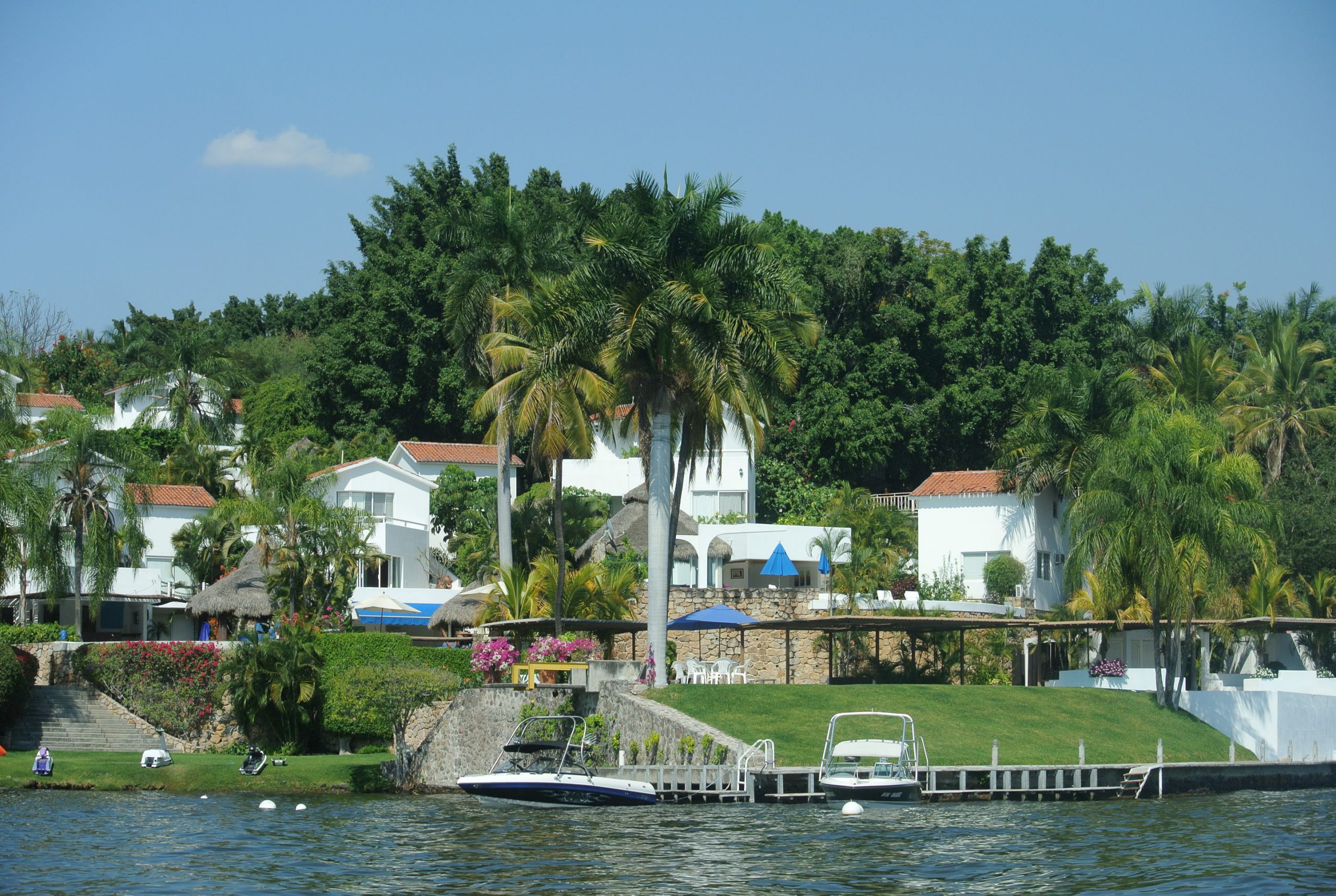 Tequesquitengo, un cálido lago con sol todo el año - SYS5 exploramorelos